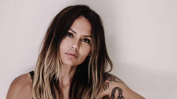 10 Hits Refreshed by Deborah De Luca’s Great Techno Sound